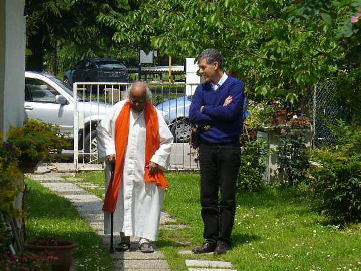 Padre Anthony Elenjimittam - Gallery